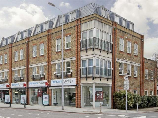 Castlegate, Richmond TW9 1 bed flat to rent £1,650 pcm £381 pw