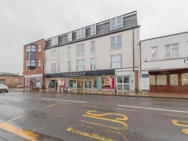 Castris, Warwick Road, 1 Bedroom Flat