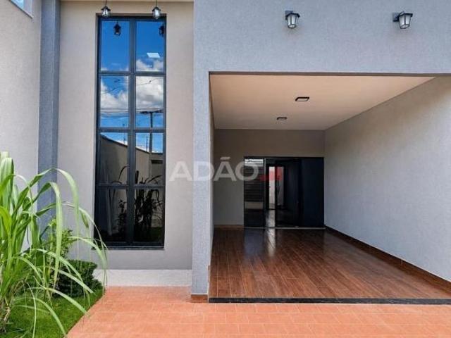 Casa1 Pq. Amazonas Casa de Rua com 3 Quarto s por R$ 1200000.00 no setor Parque Amazônia IN40338
