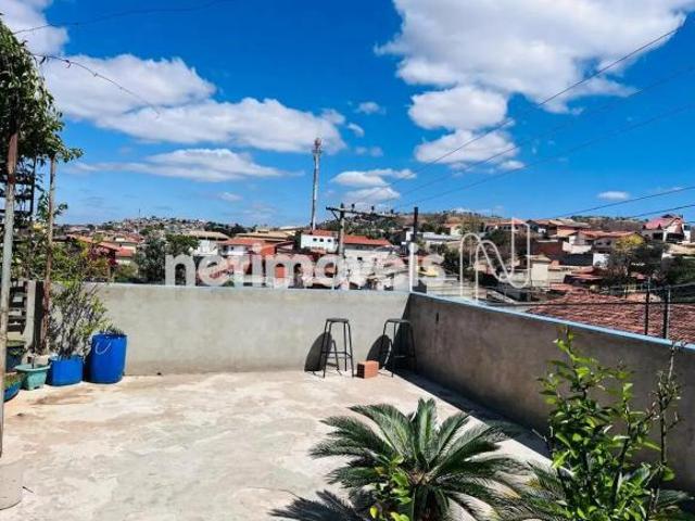 CASA MUITO BEM LOCALIZADA NO CANAÃ ! PERTINHO DA CIDADE ADMINISTRATIVA !