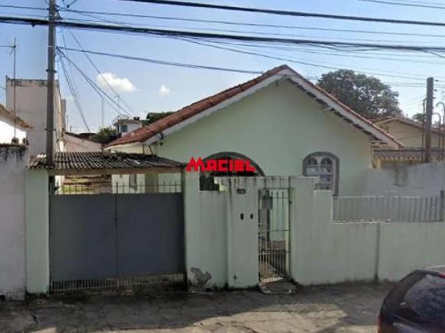 Casa muito bem localizada no Centro de São Jose dos Campos