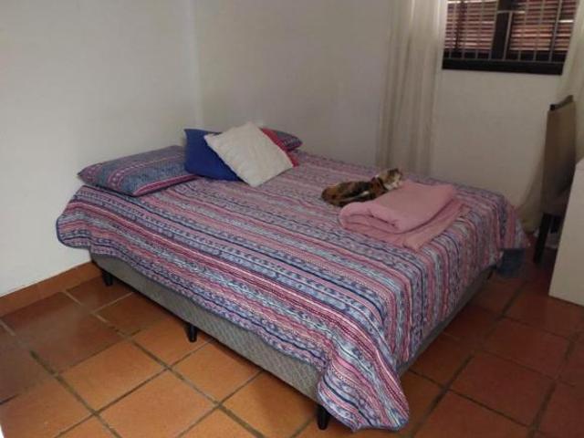 Casa muito bem localizada, próximo ao comércio
