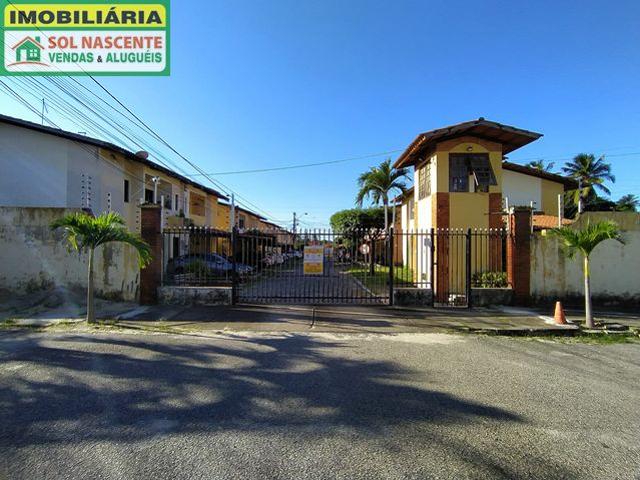 CASA MULTIFAMILIAR COND. FECHADO