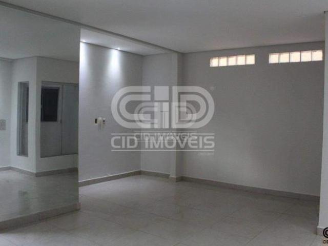 Casa multifamiliar no bairro Centro América
