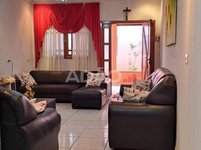 CASA MAIS SALA COMERCIAL Casa de Rua com 3 Quarto s por R$ 700000.00 no setor Jardim Novo Mundo