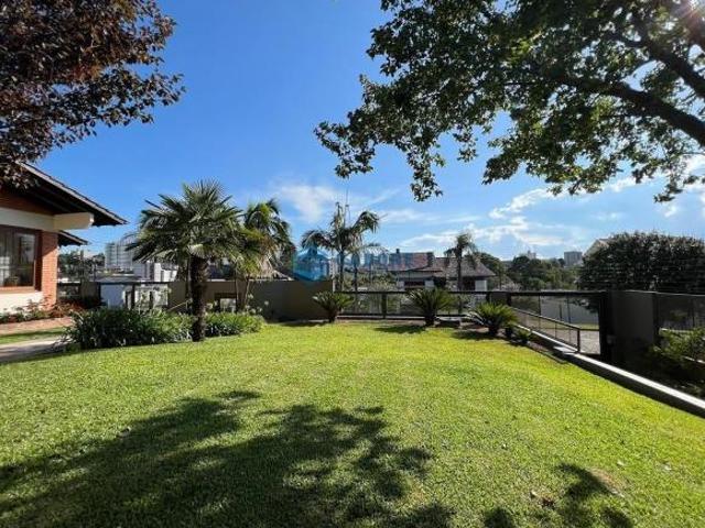 Casa maravilhosa a venda bairro Cinquentenário