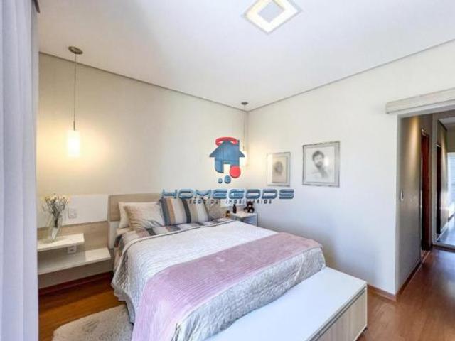 Casa maravilhosa à venda em Campinas, condomínio do Swiss Park com 3 suítes e 1 dormitório reversíve
