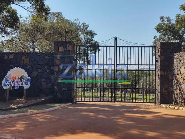 Casa maravilhosa com 1.300 m2 na beira da represa localizado em Itaí/SP