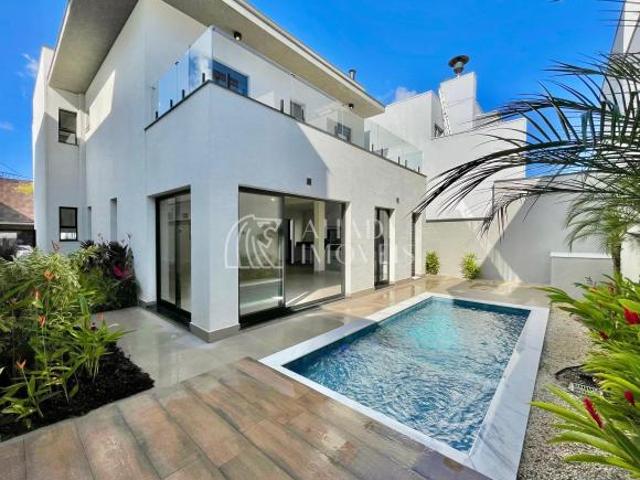 Casa Maravilhosa com Piscina no Mosaico Essence!