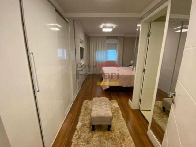 Casa maravilhosa em condomínio fechado