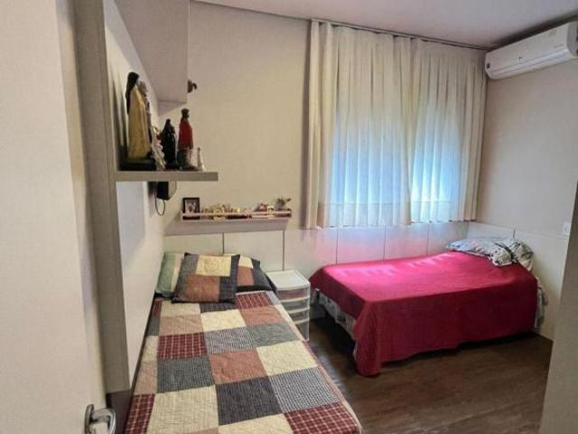 Casa maravilhosa em condominio Itu 3 suítes 4 vagas espaço gourmet