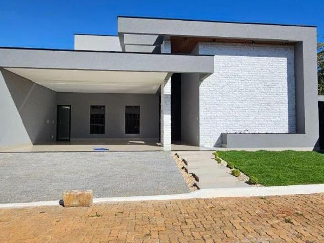 CASA MARAVILHOSA RUA 12 COM A ESTRUTURAL
