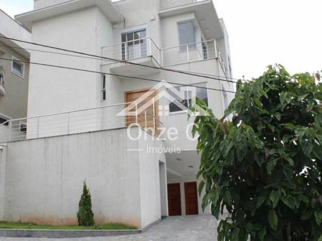 Casa maravilhosa 320m² com piscina em Arujá/SP