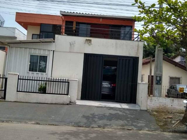 Casa Meia Praia