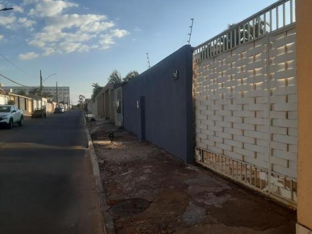 Casa melhor local de Vicente Pires, condomínio vazado estrutural