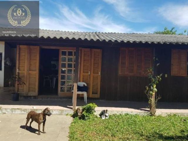 Casa mista na Vila de Itapuã
