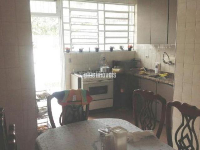Casa mista na Vila Mariana com 3 quartos, quintal e 2 vagas
