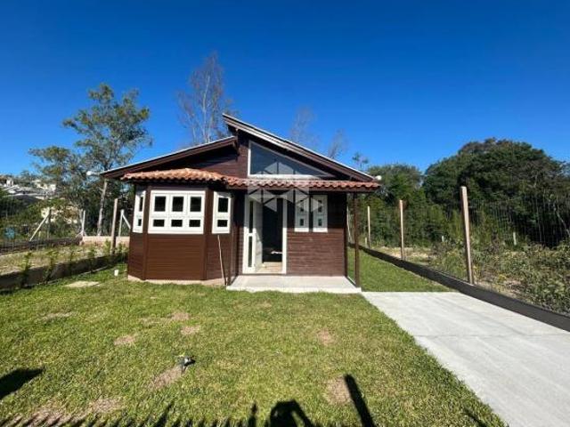 Casa mista no bairro Monte Verde com 2 dormitórios
