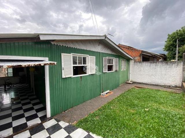 Casa mista com Terreno amplo em Gravataí