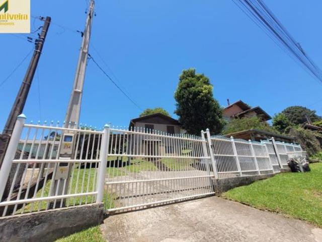 Casa Mista, com duas Moradias!