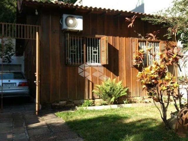 Casa mista de 2 quartos no bairro Mont Serrat próximo ao Zaffari da Anita Garibaldi