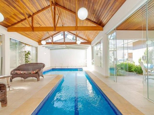 Casa mobiliada, 5 quartos, piscina, em condomínio fechado à venda, Santa Felicidade Curitiba/PR