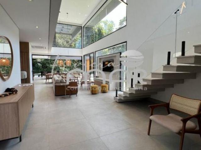 Casa mobiliada, 5 suites, 307 m², Riviera de São Lourenço