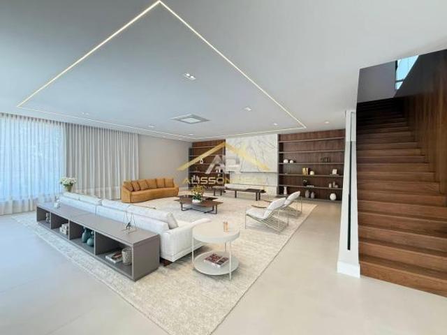 Casa Mobiliada 1.280m²| 5 Suítes| Home theater| Piscina no Residencial 10