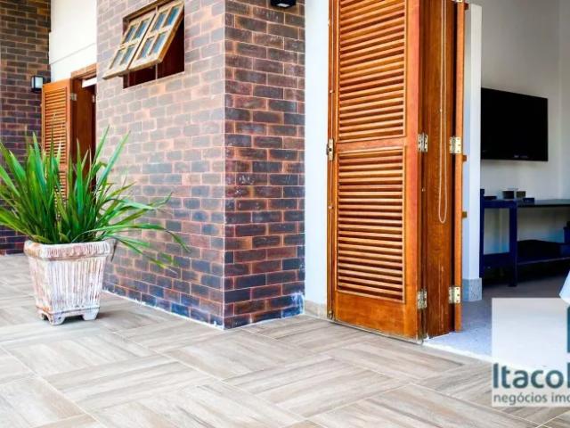 Casa mobiliada à venda em Juquehy, São Sebastião