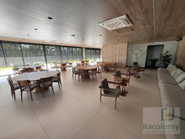 Casa mobiliada à venda no Residencial Tamboré 10