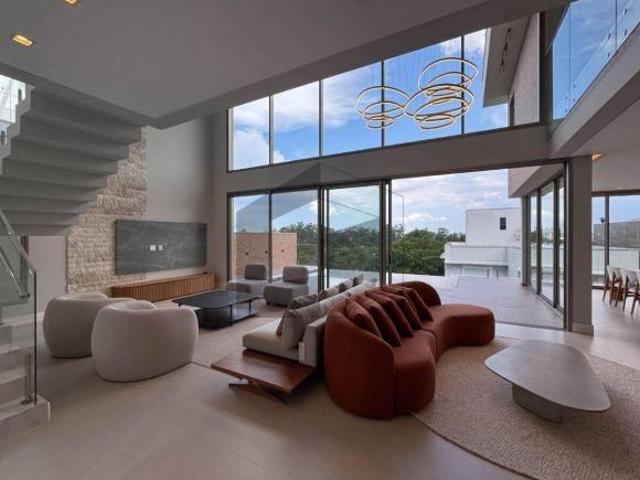 Casa mobiliada à venda no Bella Città – Fazenda Rodeio | Mogi das Cruzes | 4 suítes