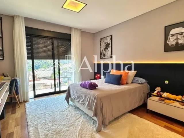 Casa mobiliada a venda no Condomínio Itahyê em Santana de Parnaíba SP