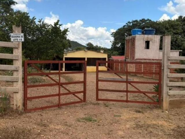 CASA MOBILIADA À VENDA NO CORUMBÁ 4 LAZER, SEGURANÇA E TRANQUILIDADE!