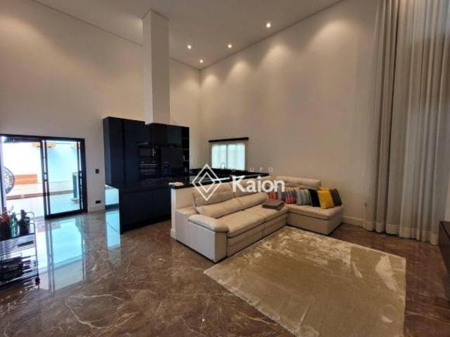 Casa mobiliada à venda no Residencial Lagos D&apos Icaraí na cidade de Salto/SP