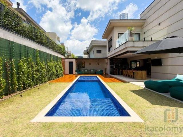 Casa mobiliada à venda no Residencial Tamboré 11