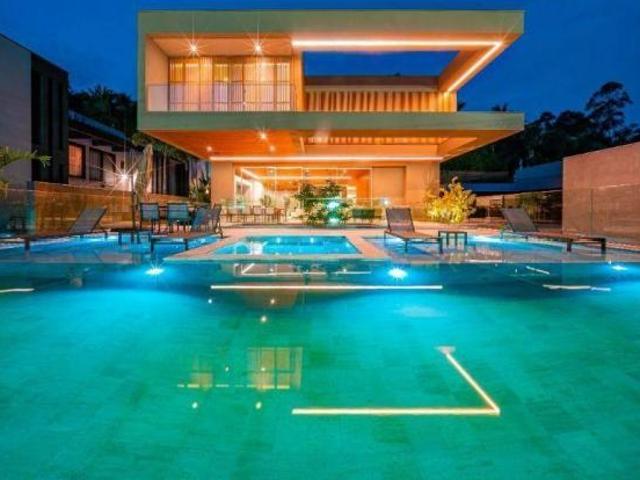 Casa Mobiliada à venda no Residencial Tamboré 2