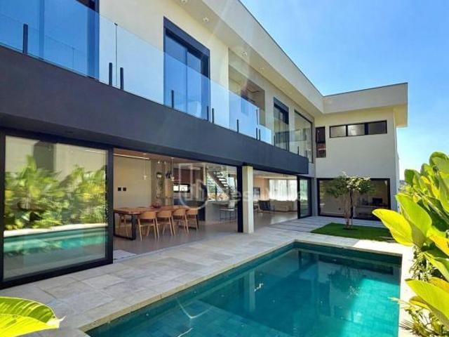 CASA MOBILIADA À VENDA COM 420 M2 GÊNESIS 2 SANTANA DO PARNAIBA SP