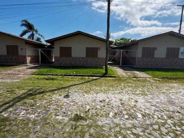 Casa mobiliada à venda em Areias Brancas Arroio do sal