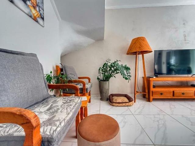 CASA PORTEIRA FECHADA EM CONDOMÍNIO | 2 VAGAS | ÁREA GOURMET | AIRBNB