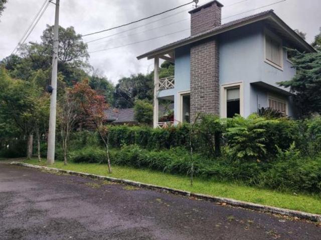 Casa Mobiliada à Venda em Gramado!