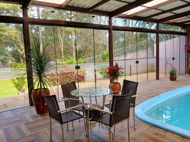 Casa mobiliada à Venda em Itaara RS, 4 quartos, piscina e área gourmet