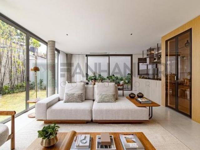 Casa Mobiliada à Venda em São Paulo SP: Casa com 3 Quartos, 3 Suítes, 3 Vagas e 488m² no Jardim Euro