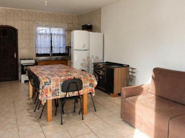 Casa mobiliada a 350 metros da praia com 2 quartos