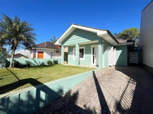 Casa mobiliada com 3 dormitórios em Linha Santa Cruz