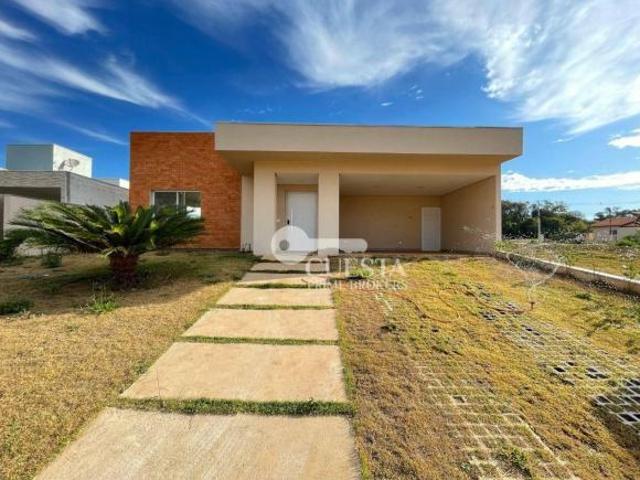 Casa mobiliada, com 3 dormitórios, sendo 01 suíte com closet, à venda, 140 m² por R$ 750.000 C