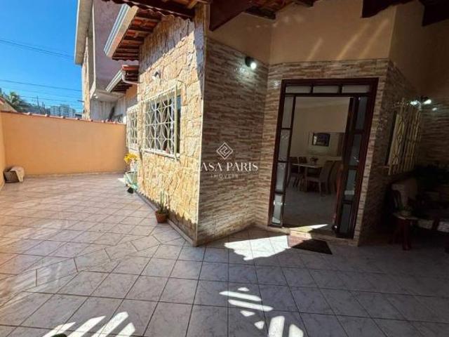 Casa mobiliada com 2 dormitórios 1 suíte no Canto do Forte – Praia Grande/SP | 3 vagas