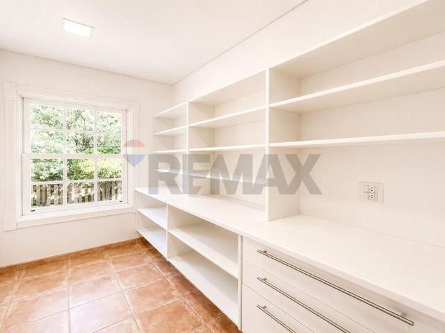 Casa mobiliada com 4 Dormitórios para Alugar, 500m² Alphaville Graciosa, Pinhais