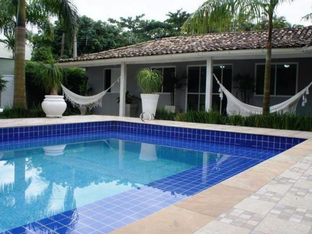Casa mobiliada com piscina à venda em Guarujá, Pernambuco