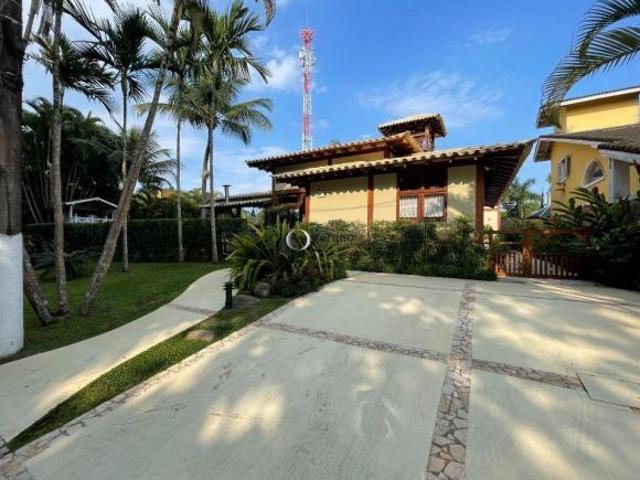 Casa mobiliada com piscina e churrasqueira em Guarujá Balneário P