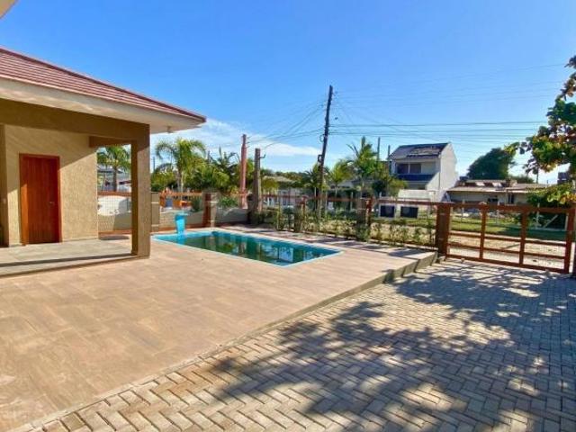 Casa mobiliada com piscina e espaço gourmet no bairro Areias Brancas